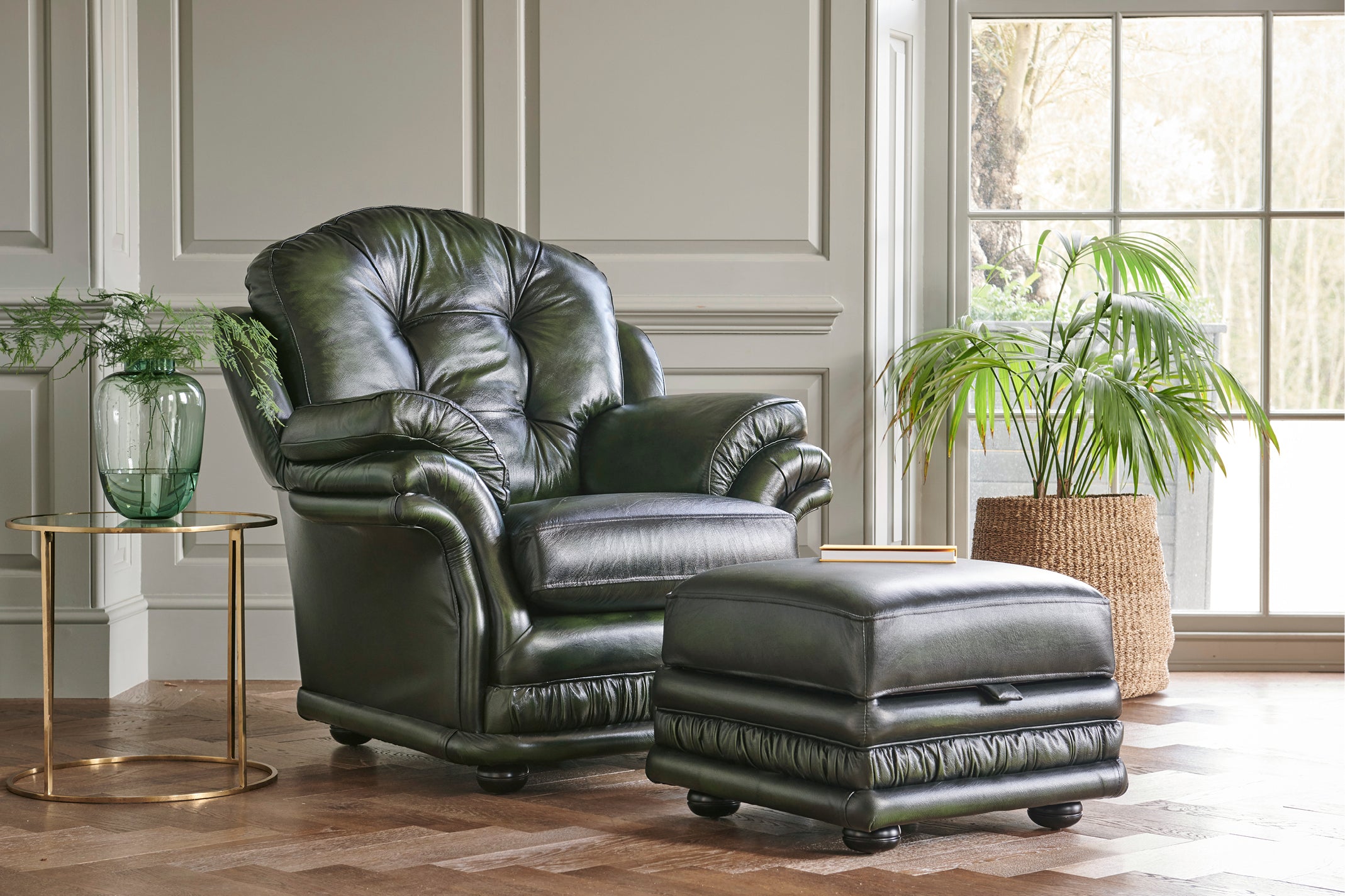 Senator Highback Chair Antique Green – SofaSofa